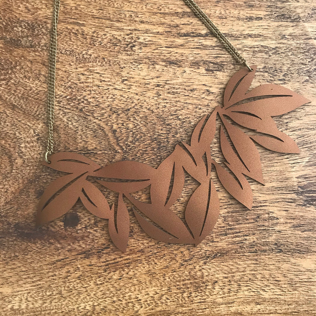 Menta Leaf Collar – Gaucha Chica